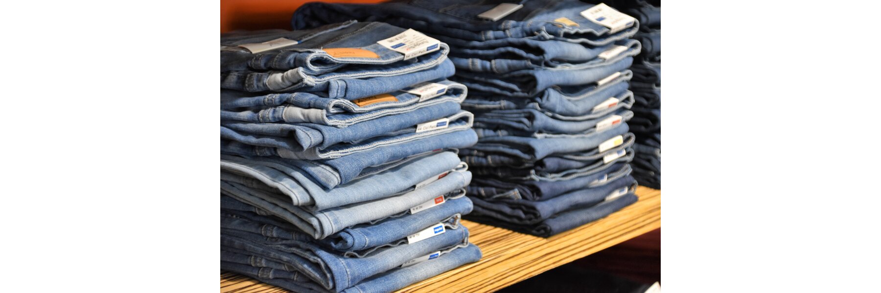 Tim Collins - Stilvolle italienische Mode für Damen finden